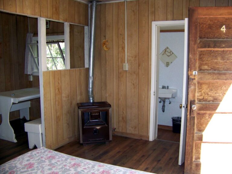 Cabins – Moon Lake Resort